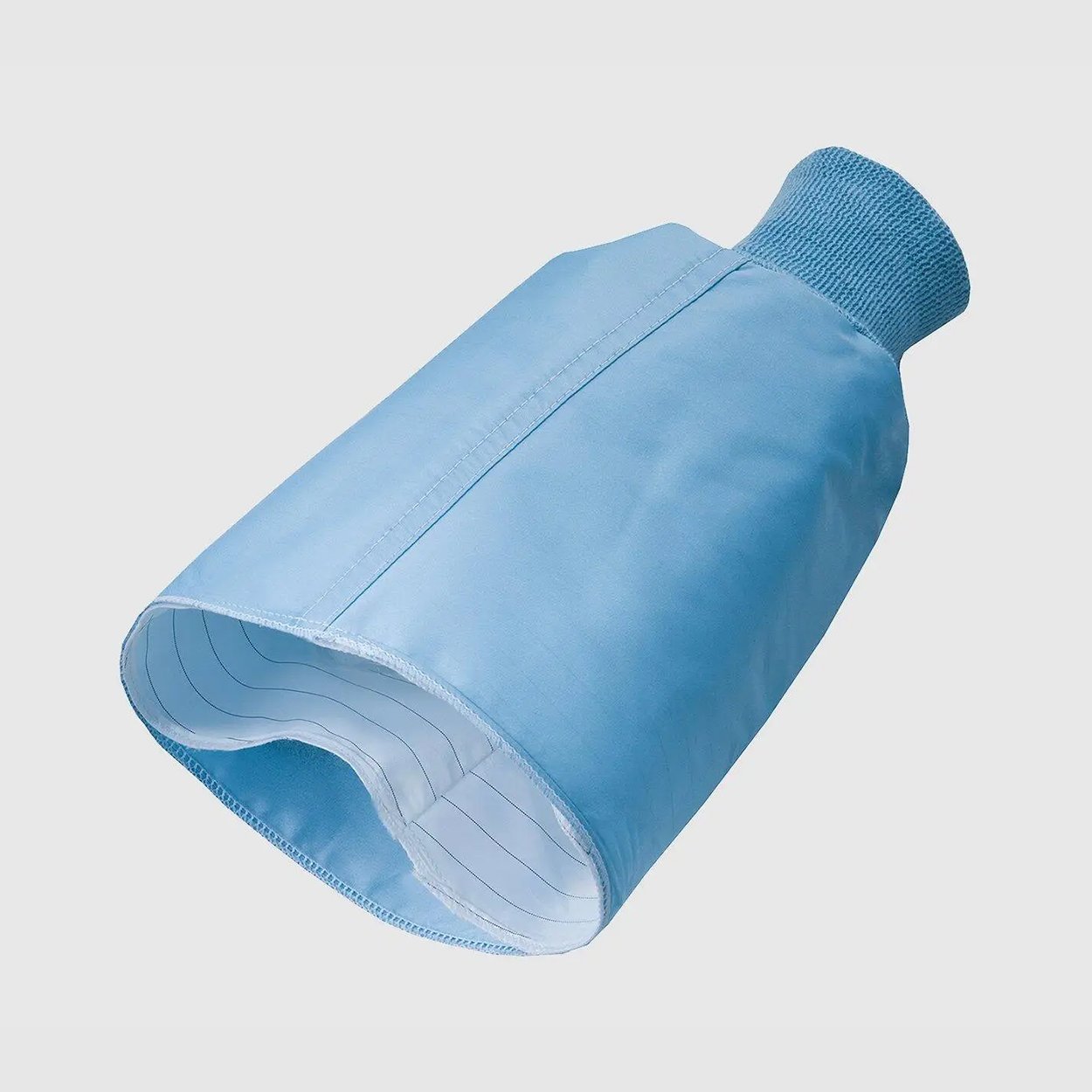 ComPel® MLR Surgical Gown FDA Class 2 / AAMI Level 3 Snap Neck Closure ...