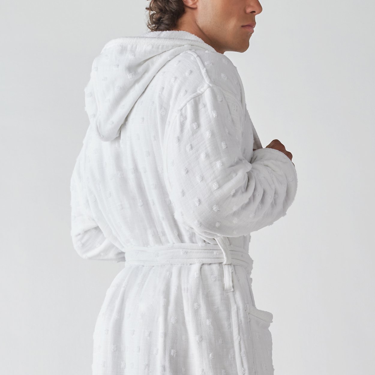 Heidi Weisel Billy Guest Robes
