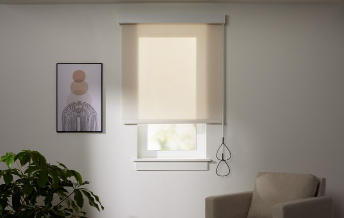 Manual vs. Motorized: Choosing the Right Solar Shades | Blog | Standard ...