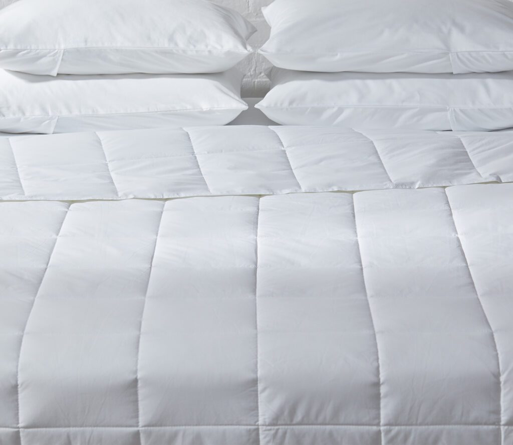 Duvet Inserts & Comforters | Commercial Hotel Bedding